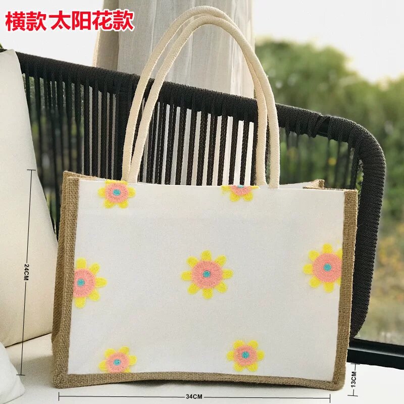 Горизонтальная кружевная сумка-тоут с рисунком подсолнух, габариты 34x24x13 см