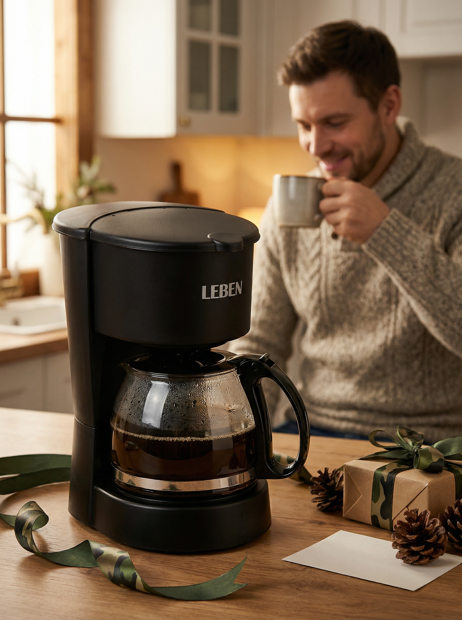 Кофеварка капельная электрическая 650 Вт со стеклянной колбой 650 мл