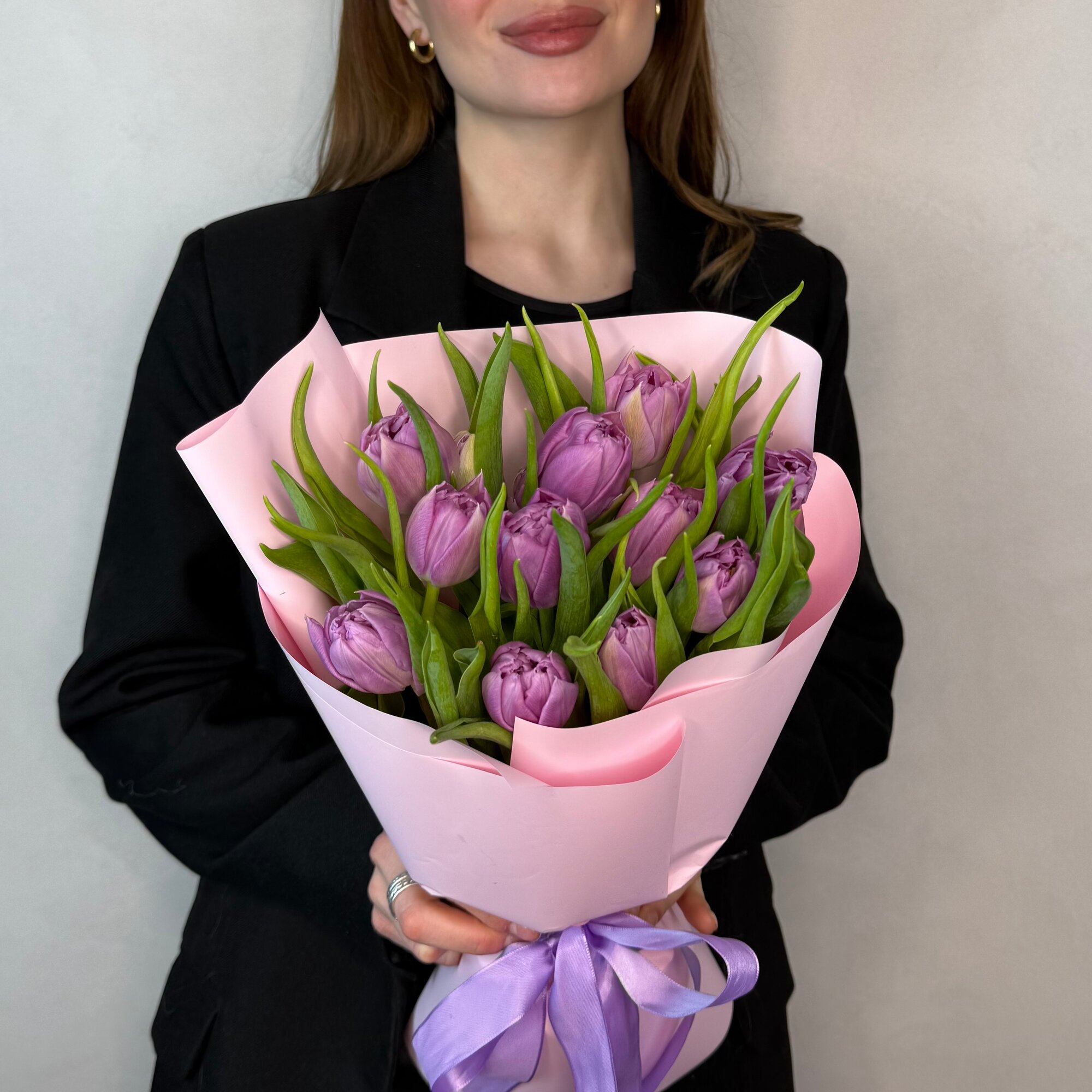 Букет пионовидных тюльпанов, фиолетовый, 11 шт, в подарочной упаковке