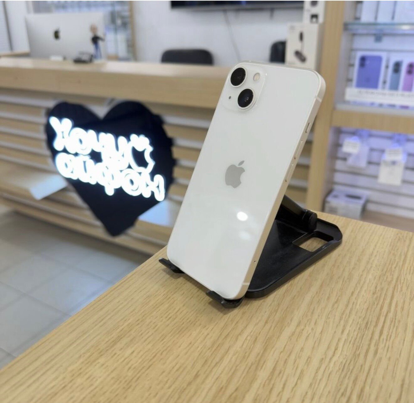 Смартфон Apple iPhone 13 128gb Starlight Белый (nano SIM+eSIM)