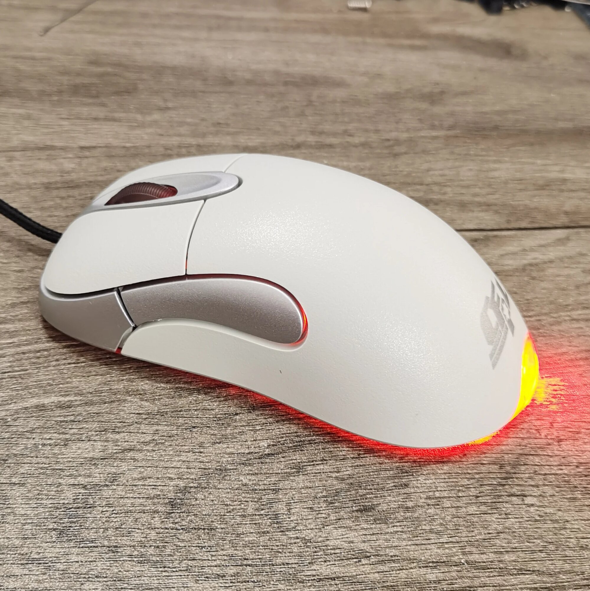Беспроводная мышь Microsoft IntelliMouse Optical 1.1, White