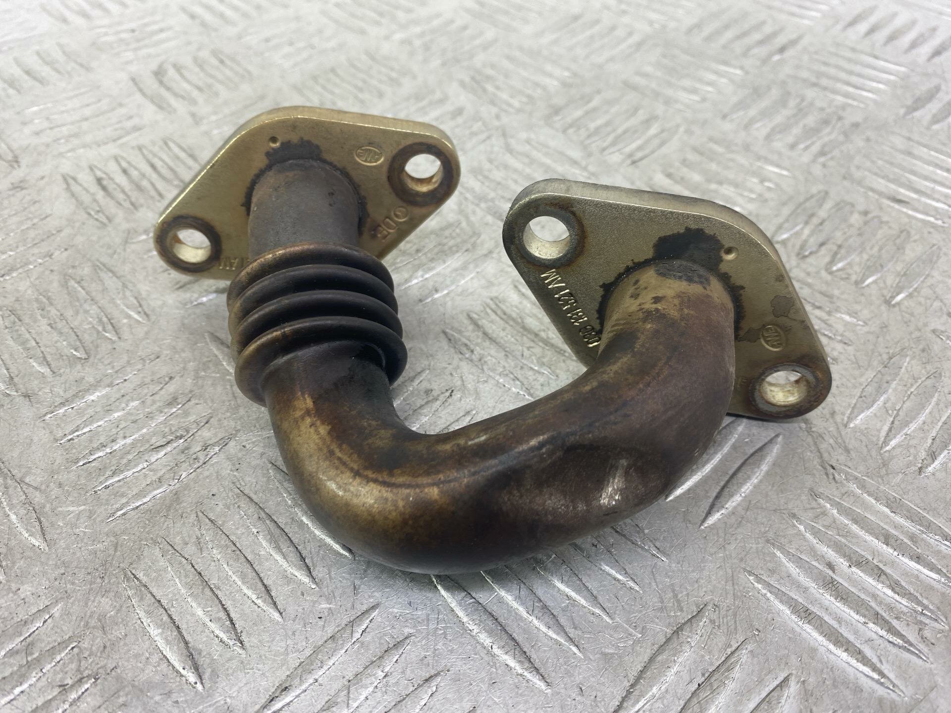 Патрубок (трубка) EGR Volkswagen Passat B6 2006 03G131521AM