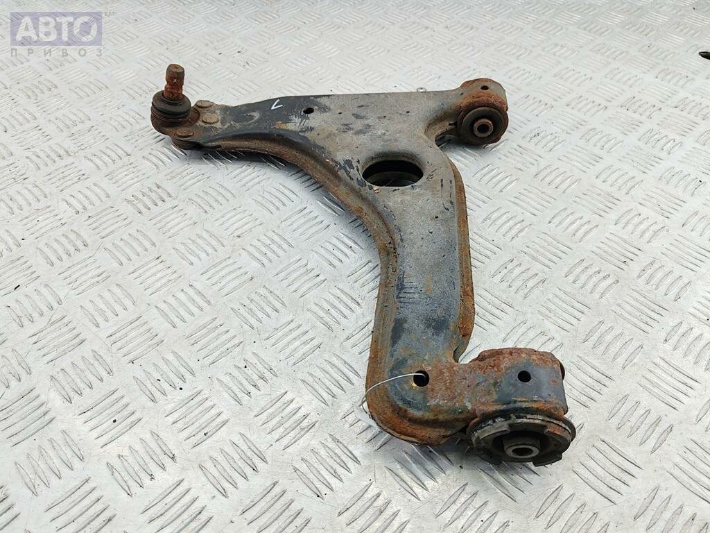 Рычаг подвески передний левый Opel Astra H (2004-2009)