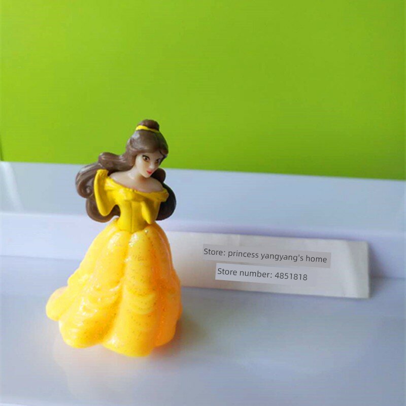 Набор игрушек-яиц Disney Seven Princesses Kinder Fun: 7 фигурок принцесс (Белоснежка, Спящая красавица, Золушка) без