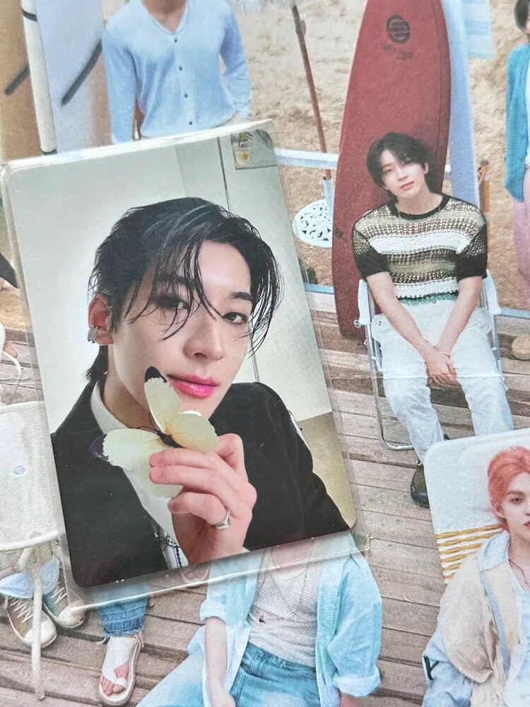 Фотокард Вонву (SEVENTEEN, duet Jeonghan x Wonwoo) Дебютный сингл THIS MAN Бабочка в руках + подарки при заказе