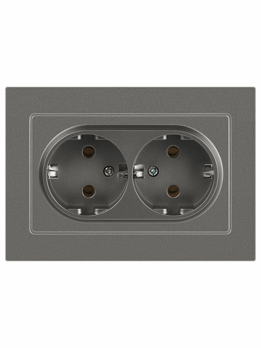 Розетка Intro Accent 6-205-09 с заземлением двойная 2X2P+E Schuko, 16А 250В, IP20, скрытой установки, титан