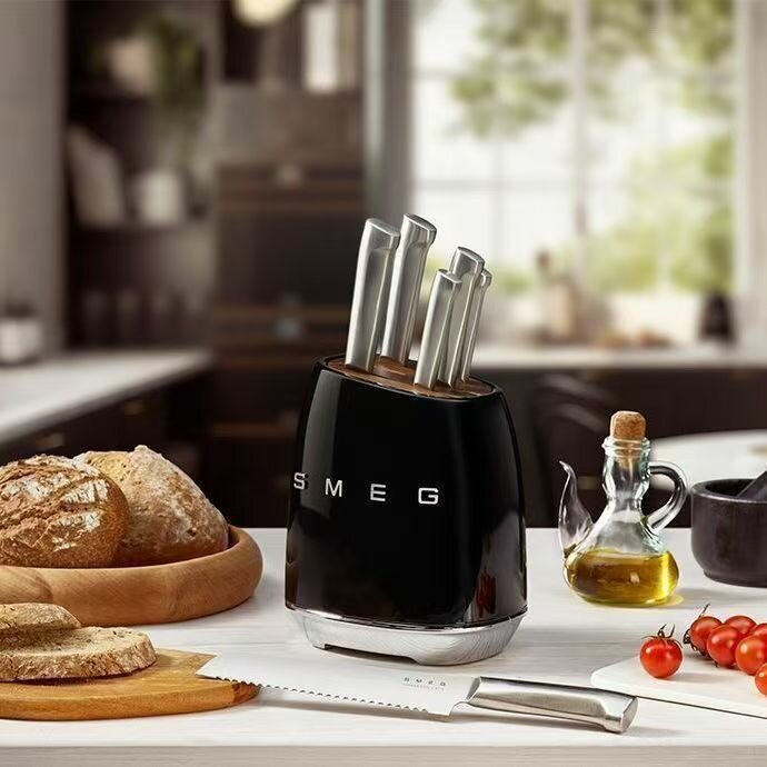 Smeg Набор кухонных ножей из нержавеющей стали, 7 предметов, с подставкой black
