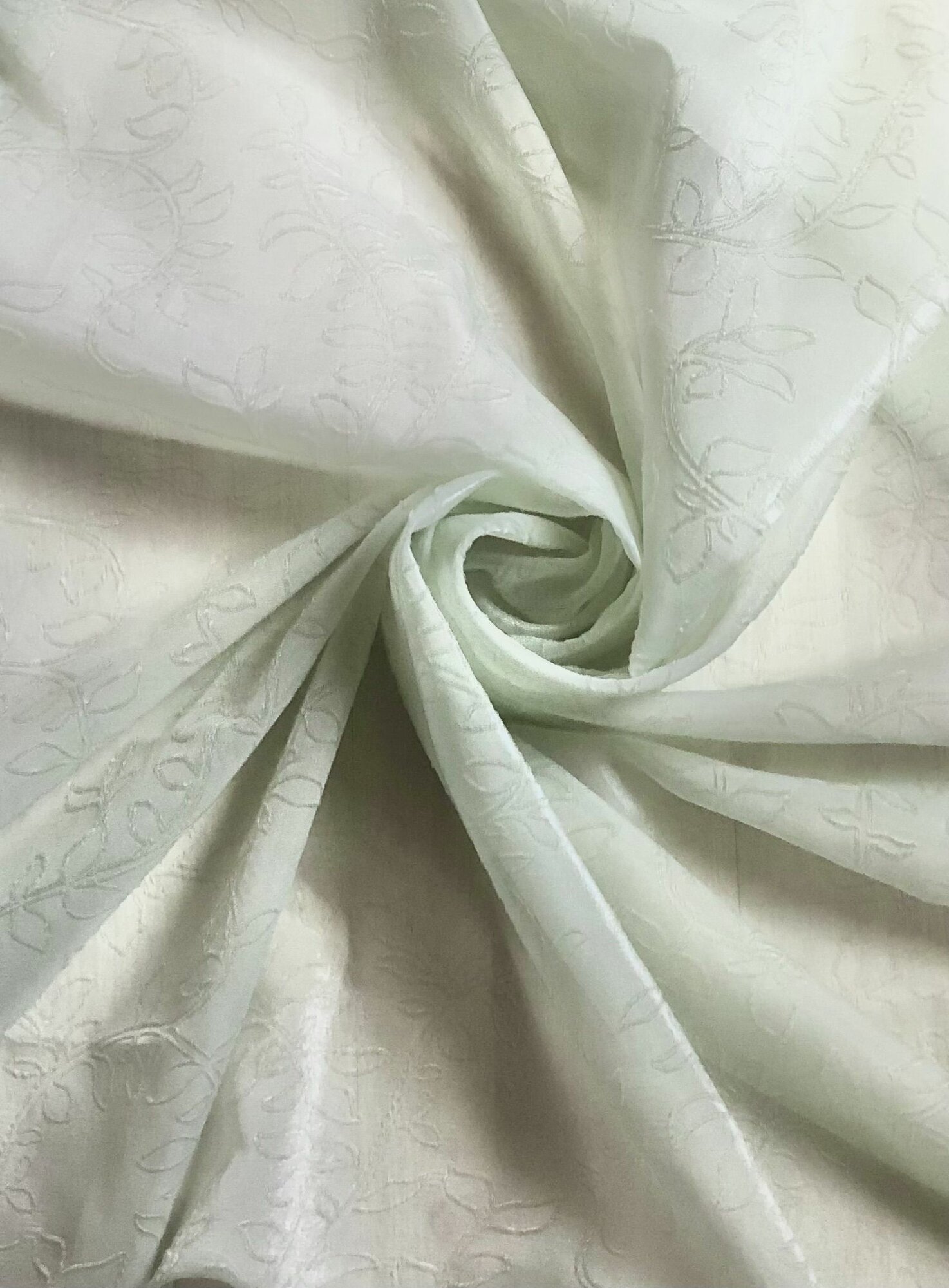 Тюль органза-муар Листики