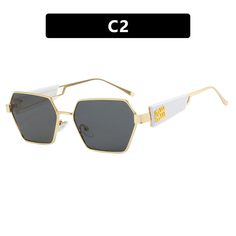 Солнцезащитные очки