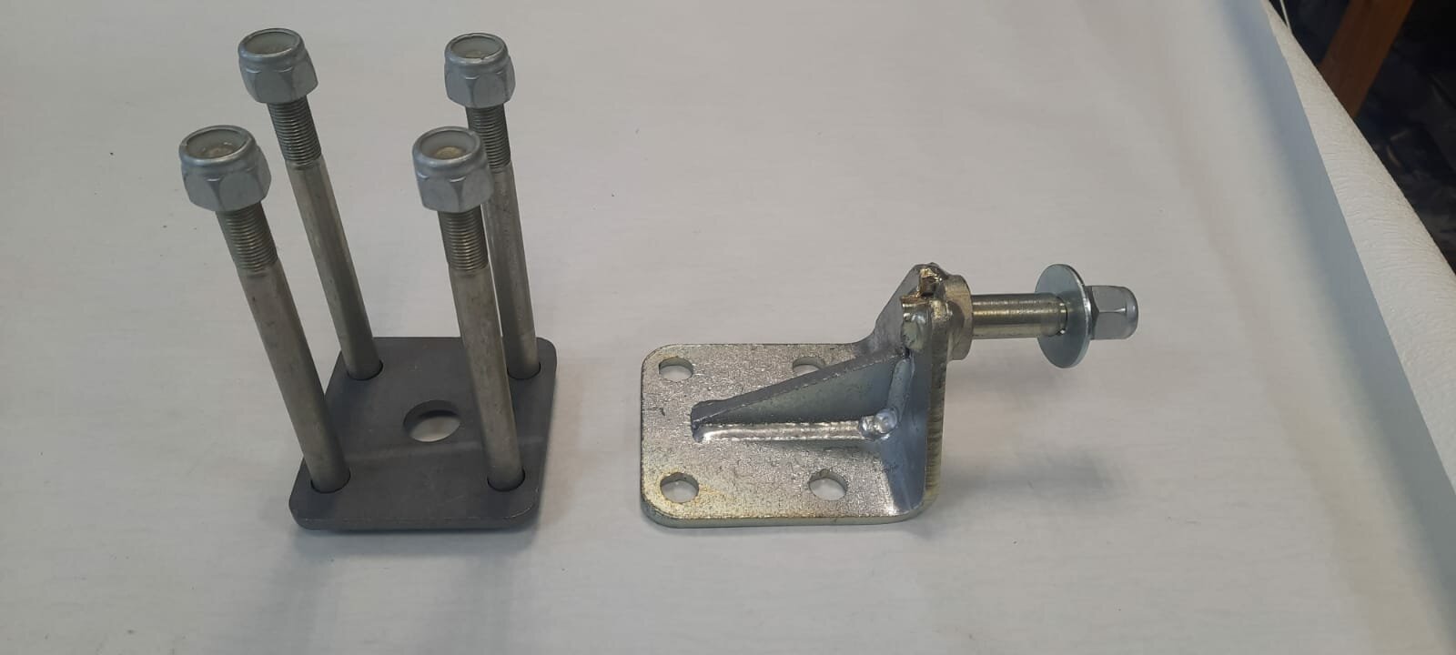 Кронштейн амортизатора со стремянкой для балки 60х40