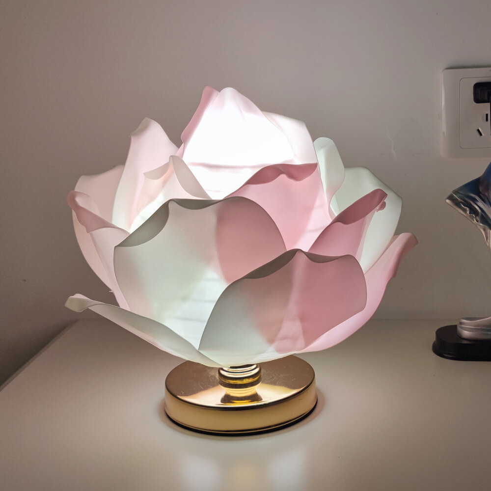 Европейская и американская креативная лампа Big Rose Lamp Lotus Formantern Ambolmer Atmosphere Интернет знаменитость мечта о свадьбе кровати на столовой лампе