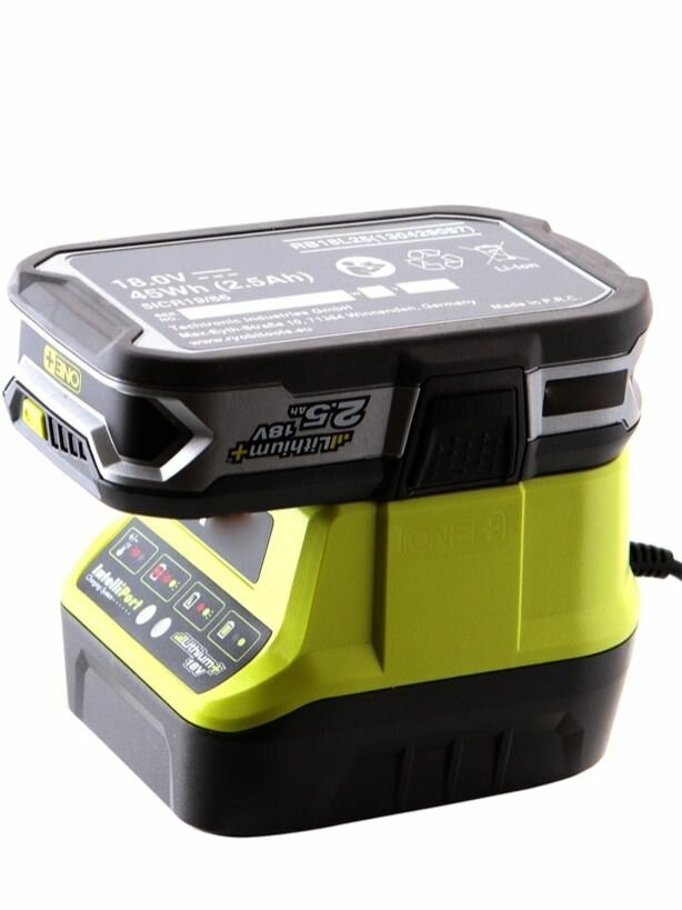Комплект Ryobi ONE+ 1x2.5Ah Lithium + зарядное устройство RC18120-125 5133003359