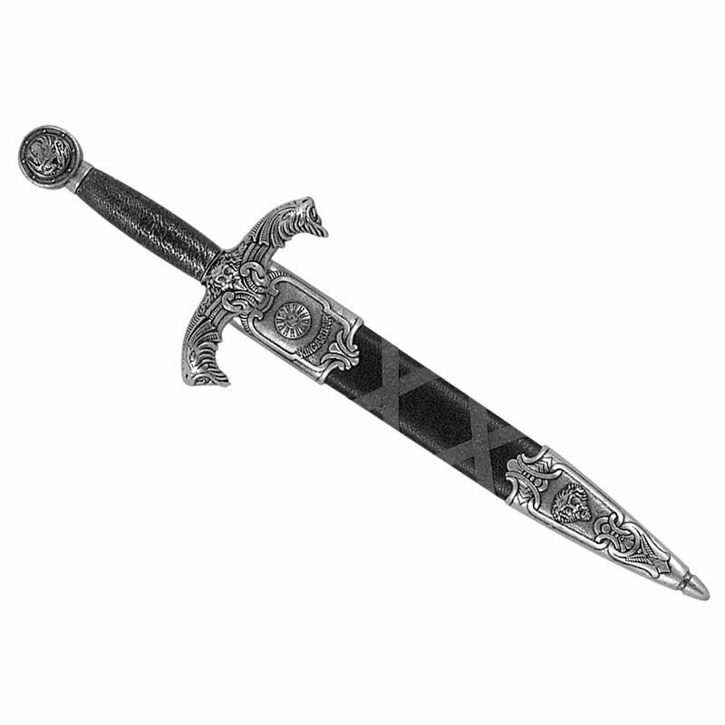Кинжал в ножнах Короля Артура