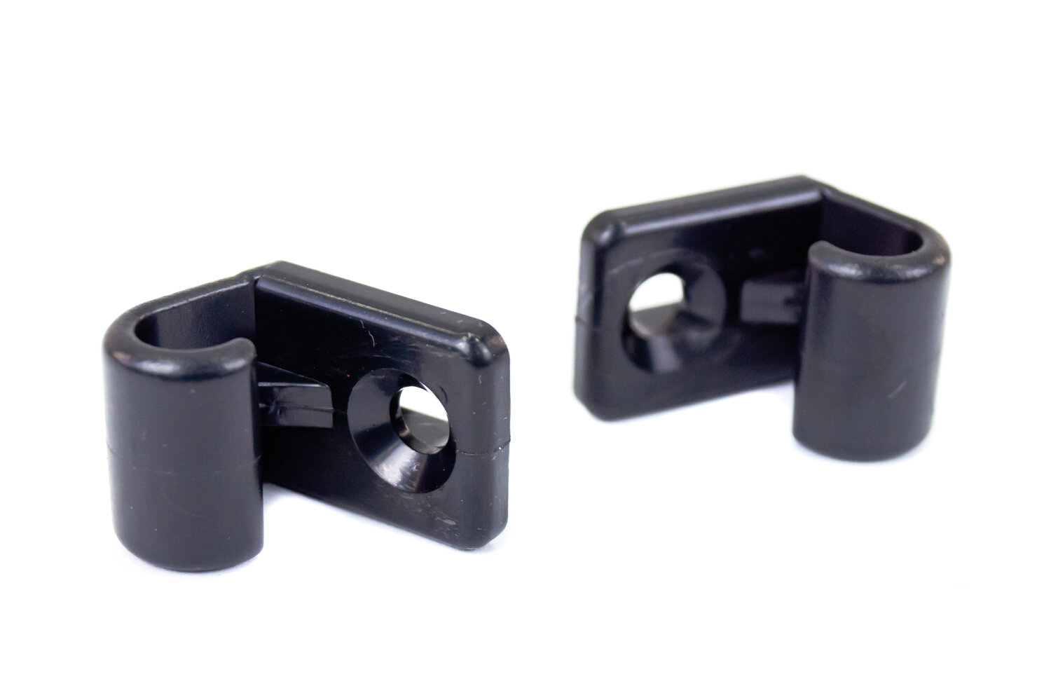 Черные крючки солнцезащитных козырьков для ВАЗ 2108-21099, 2110-2112, 2113-2115, Лада 4х4 с 2019 г. в, Нива Легенд, Нива Тревел, Калина, Шевроле Нива