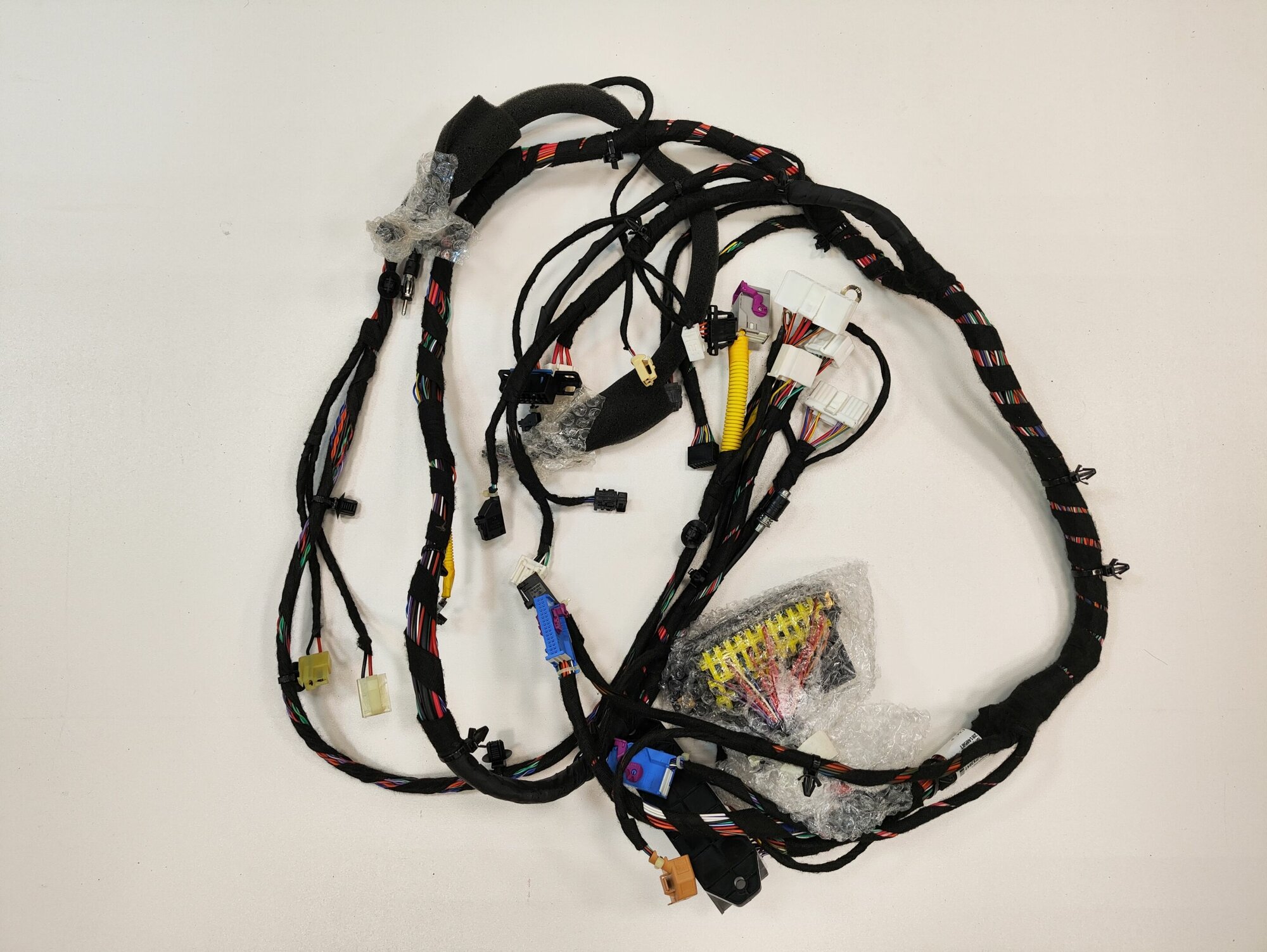 Жгут проводов панели приборов Chery Tiggo 5 (2014-2016) [2.0 16V 5MT внедорожник] T214303030BV