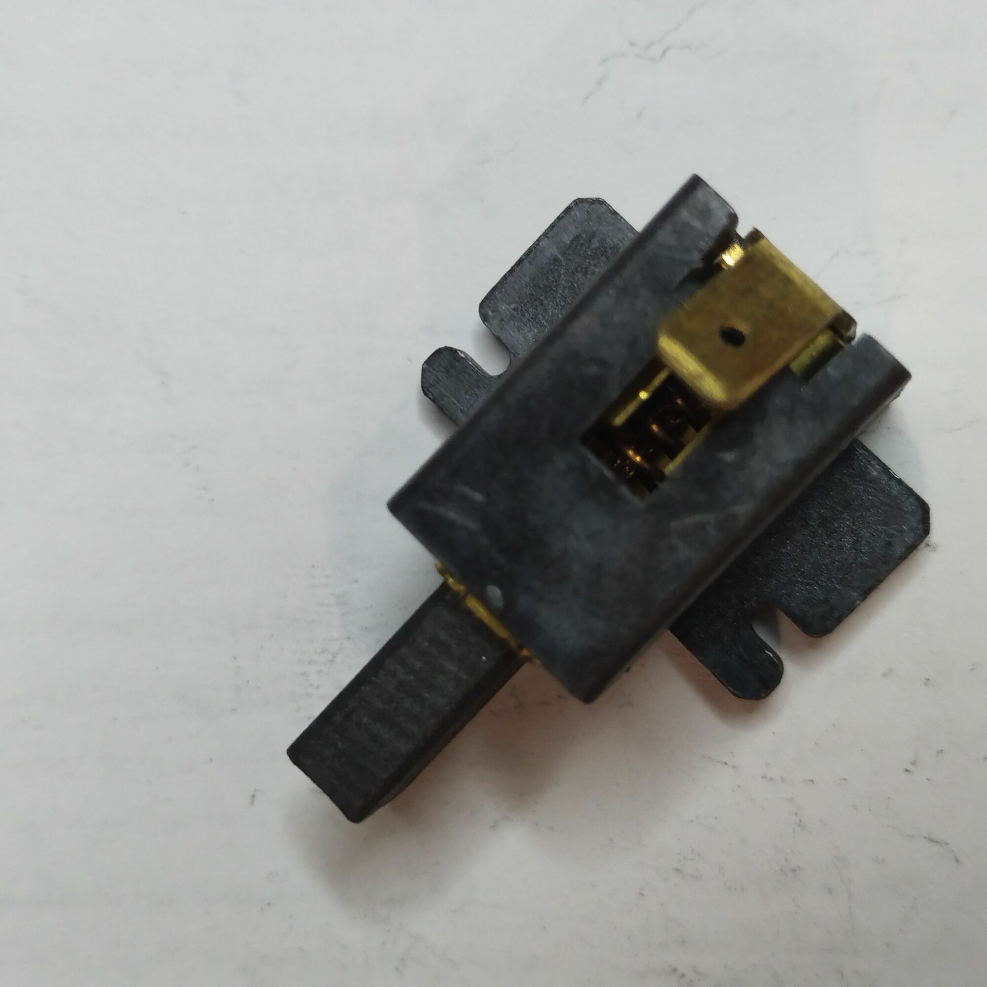 316051800 Щетка угольная с щеткодержателем Metabo (10х5х13) для SBE 760, BHE 2444, KHE 2444, BHE 2442, KHE 2442