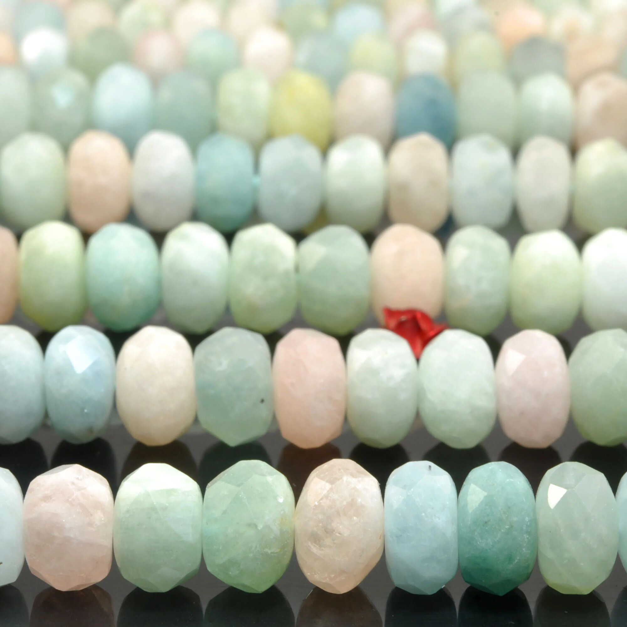 Бусины из натурального морганита YesBeads