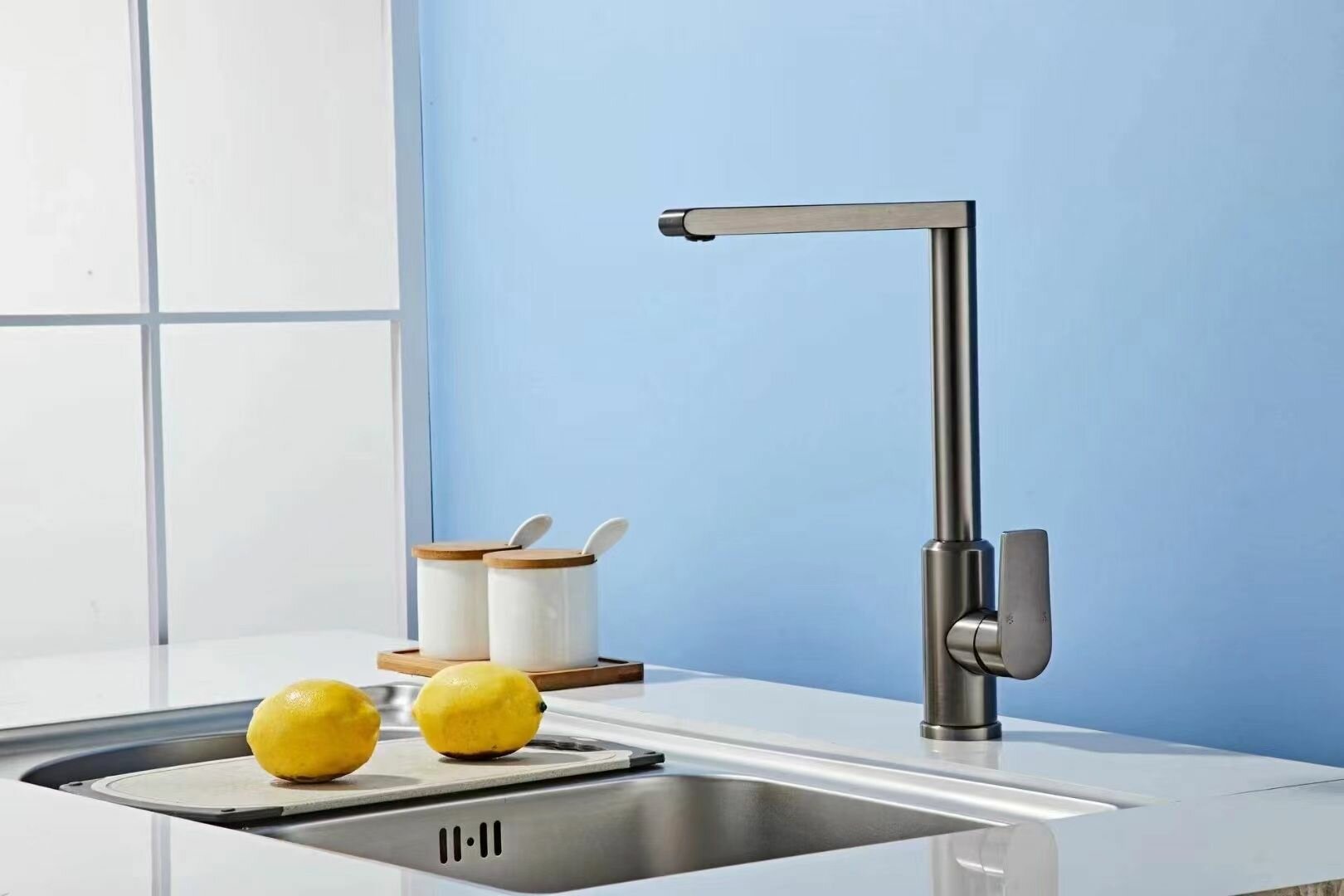 Смеситель для для кухни/раковины/кран для умывальника Эверест B40-13TL, авиационный алюминий