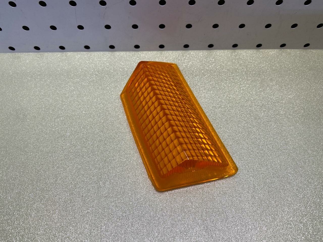 Cтекло указателя поворота для вольво ФШ ФМ (VOLVO Fh Fm) левое