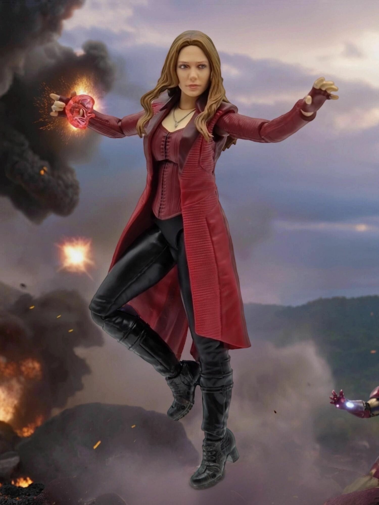 Алая Ведьма игрушка фигурка Ванда Максимофф Scarlet Witch Bandai Мстители Avengers S.H.Figuarts