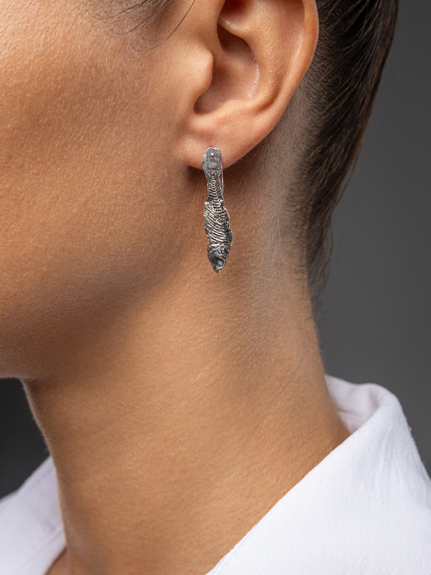 Серьги непарные, двусторонние, серебро, 925 проба, чернение