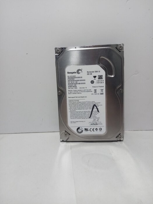 Жесткий диск 3.5" 250Gb Sata Seagate ST250DM000
