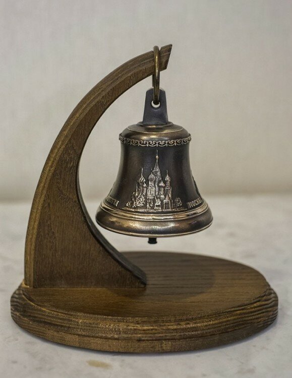 Колокол бронзовый на подставке "Москва Златоглавая" (тонированная бронза) d7,5см, 0,3кг