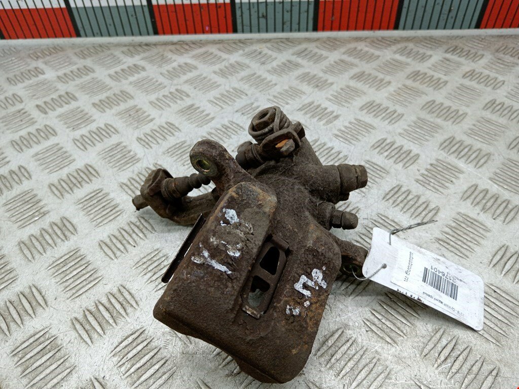 Суппорт задний правый Honda Civic 7 43018S5AJ02 арт. 2176401