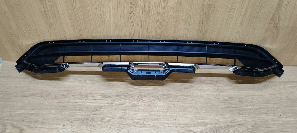 Нижняя решетка переднего бампера Haval F7