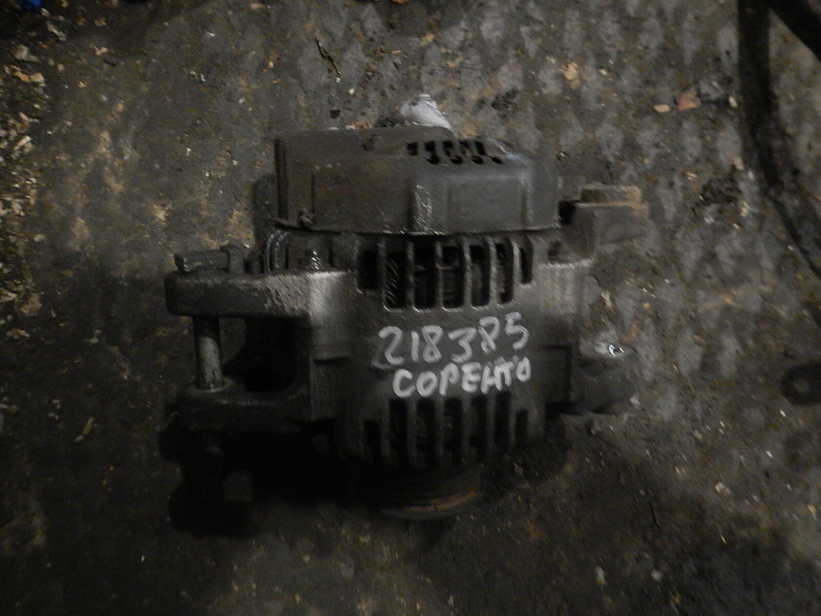 Б/У Генератор, KIA (Киа)-SORENTO (03-09) KIA SORENTO (03-09) горелый 218385 Hyundai-KIA арт. 373004A300