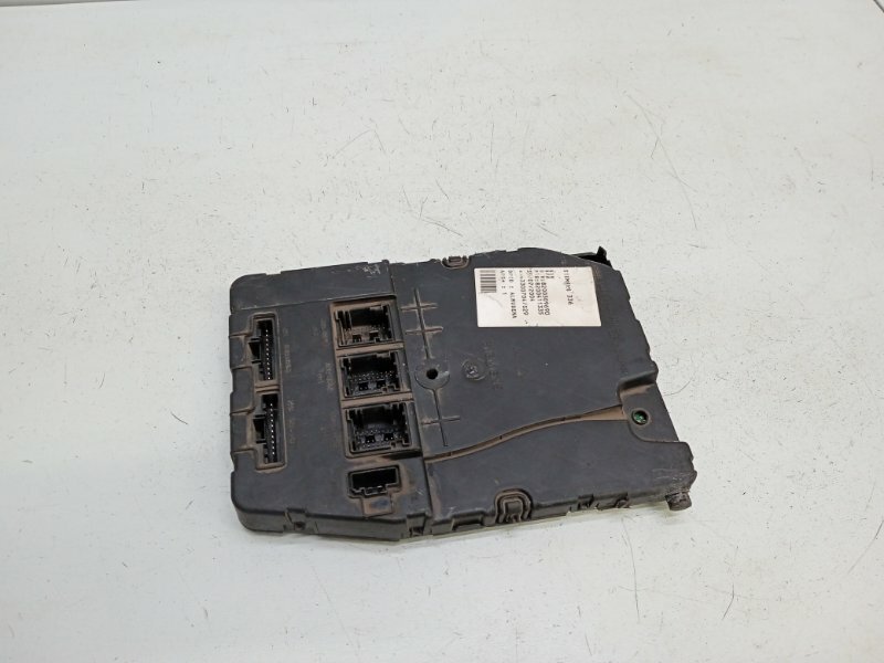 Б/У комфорта, дефект, Рено Меган 2, Renault Scenic 2 2003-2009 Блок электронный Renault Megane 2002-2006 2, KM02, KM05, KM0C,...