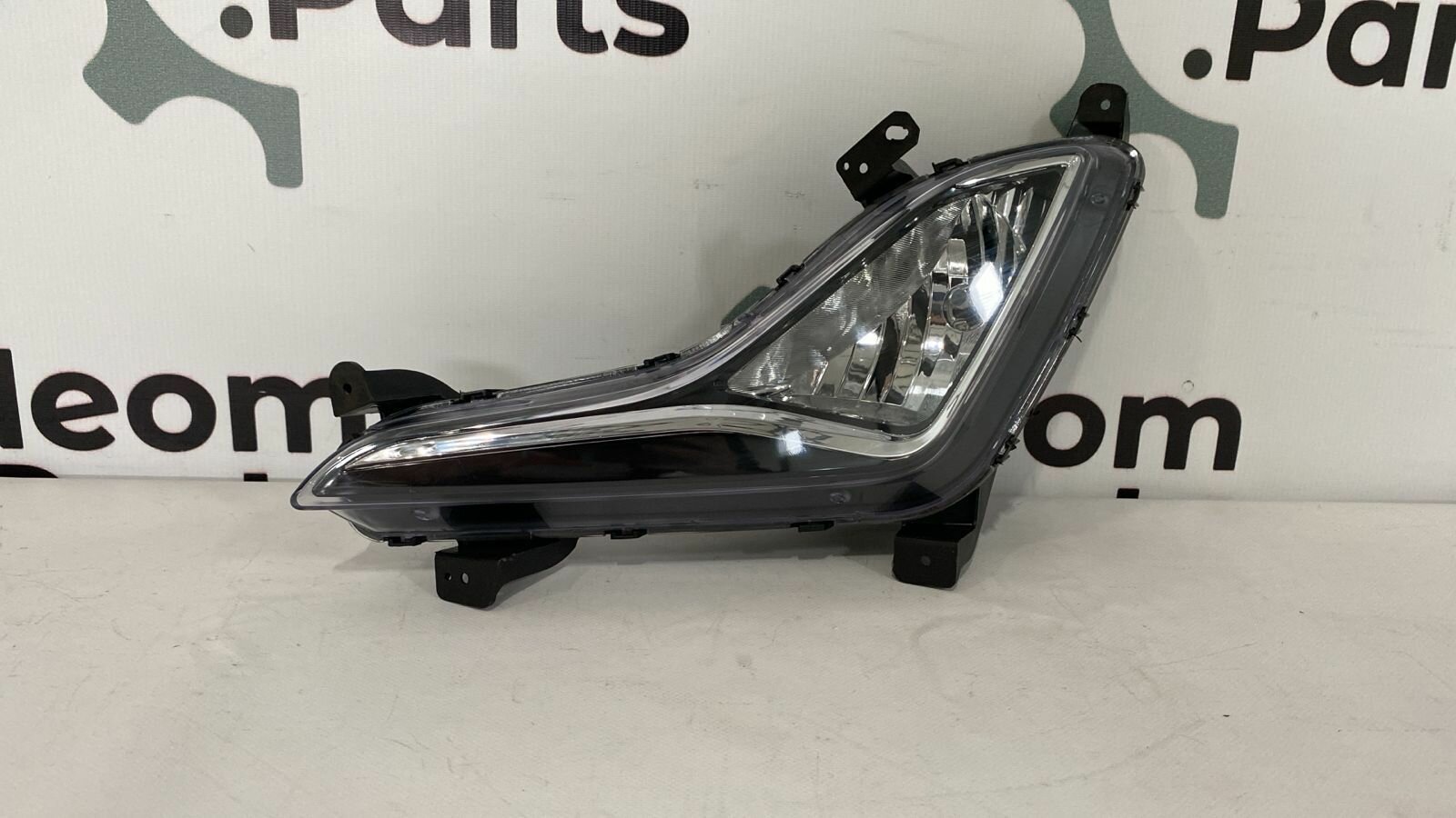 ПТФ левая Hyundai Elantra 5 MD 2014-2016, Neom.Parts, 922013X200