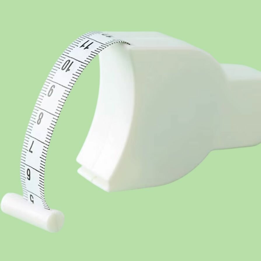 Автоматическая самозатягивающаяся рулетка для измерения тела 145 см