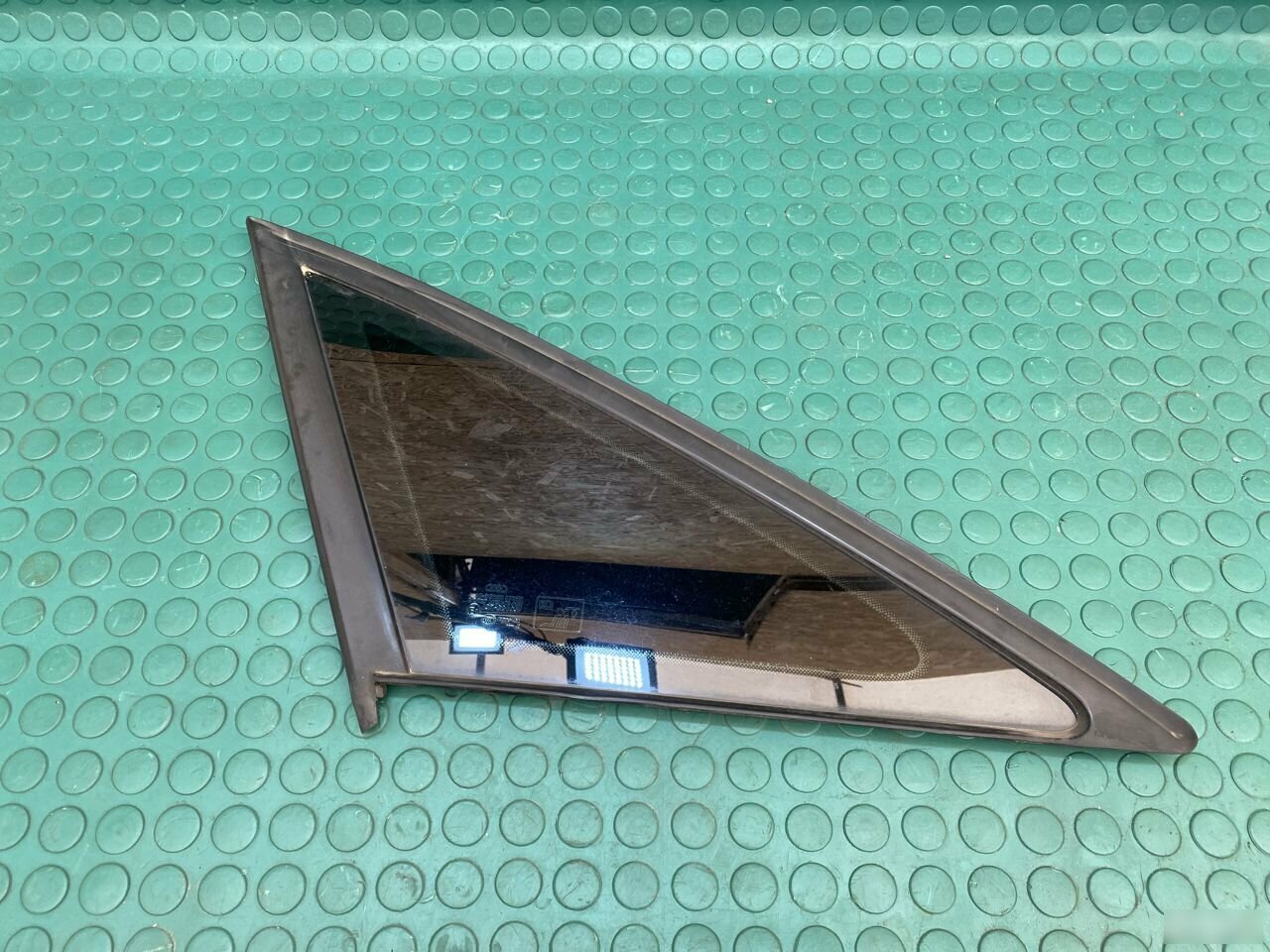 Форточка задняя левая аudi A6 C7 2011+