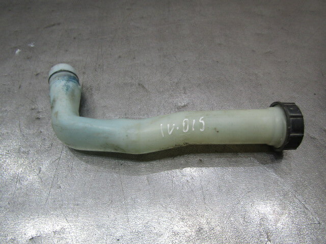 Горловина бачка стеклоомывателя Iveco Stralis