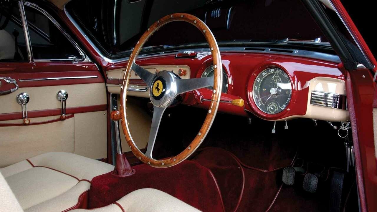 Картина на холсте 110x60 LinxOne "Авто, машины, мото, транспорт" интерьерная для дома / на стену / на кухню / с подрамником