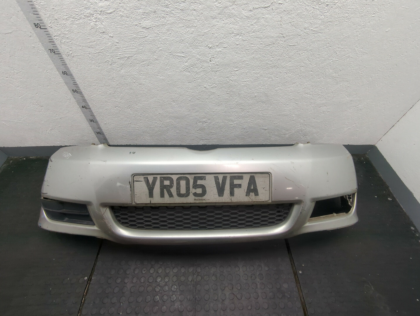 Бампер передний Toyota Corolla Verso Б/У