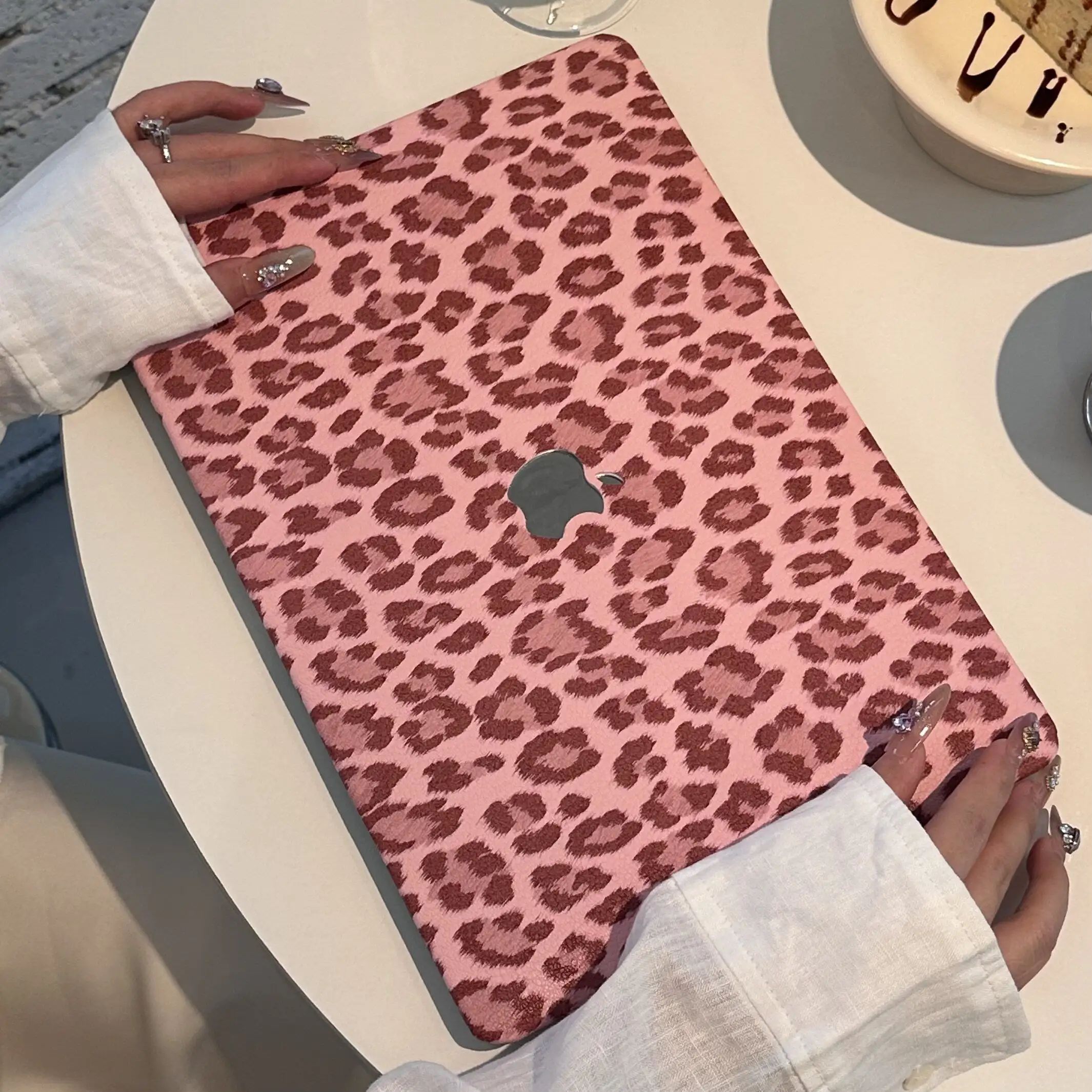 Жесткий кейс Macbook Чехол-накладка Case для Macbook Air 13,6" 2022-2026 A2681(M2)/A3113(M3)/A3240(M4)/A3449(M5)