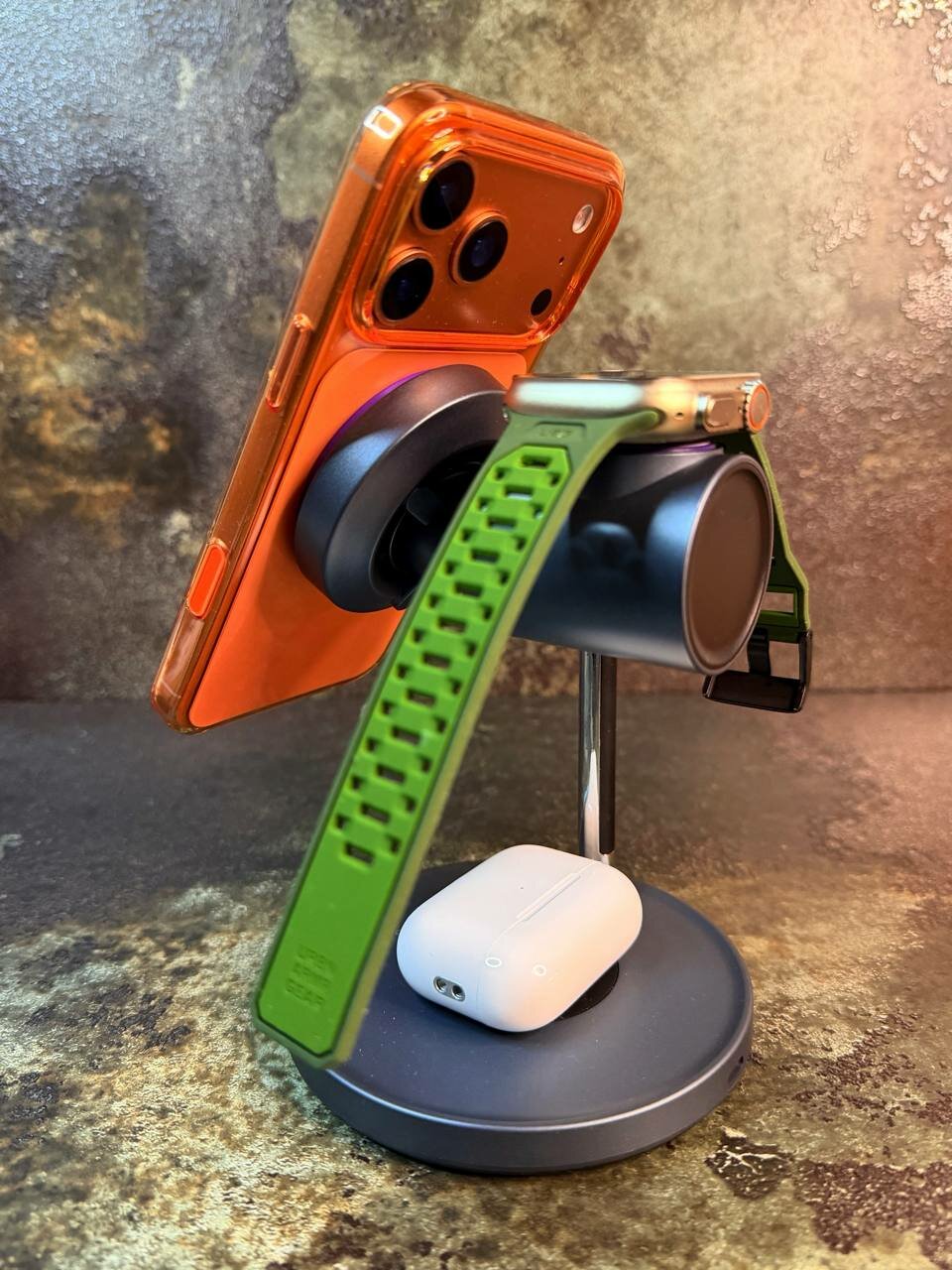 Беспроводная зарядная станция 3 в 1 Wiwu Space Station Qi2.2 для iPhone 12 - 17 / AirPods / Apple Watch / С воздушным охлаждением