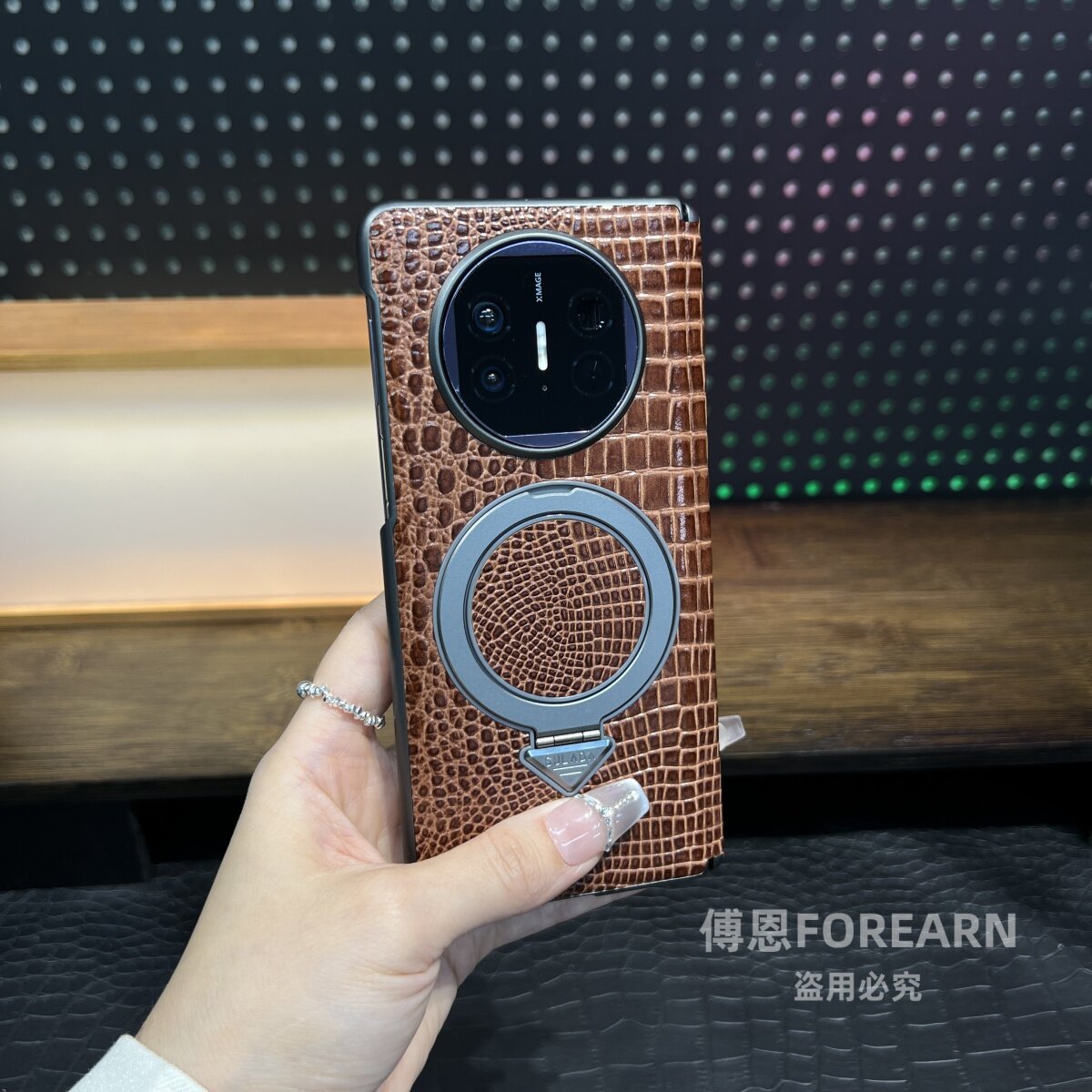 Huawei Mate X5 Складной Чехол с Магнитной Подставкой и Задней Панелью — Красный