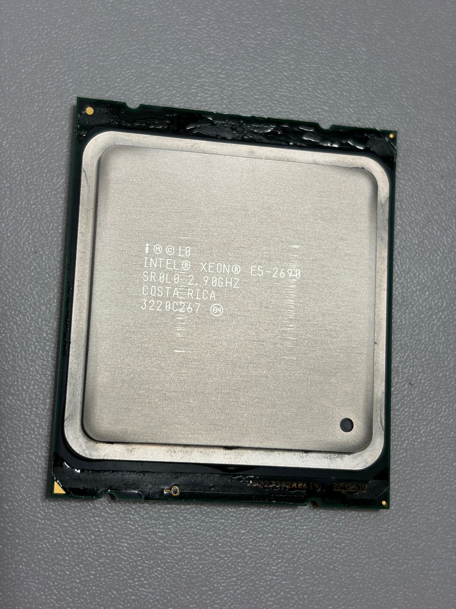 Процессор Intel Xeon E5-2690 для сервера сокет LGA2011