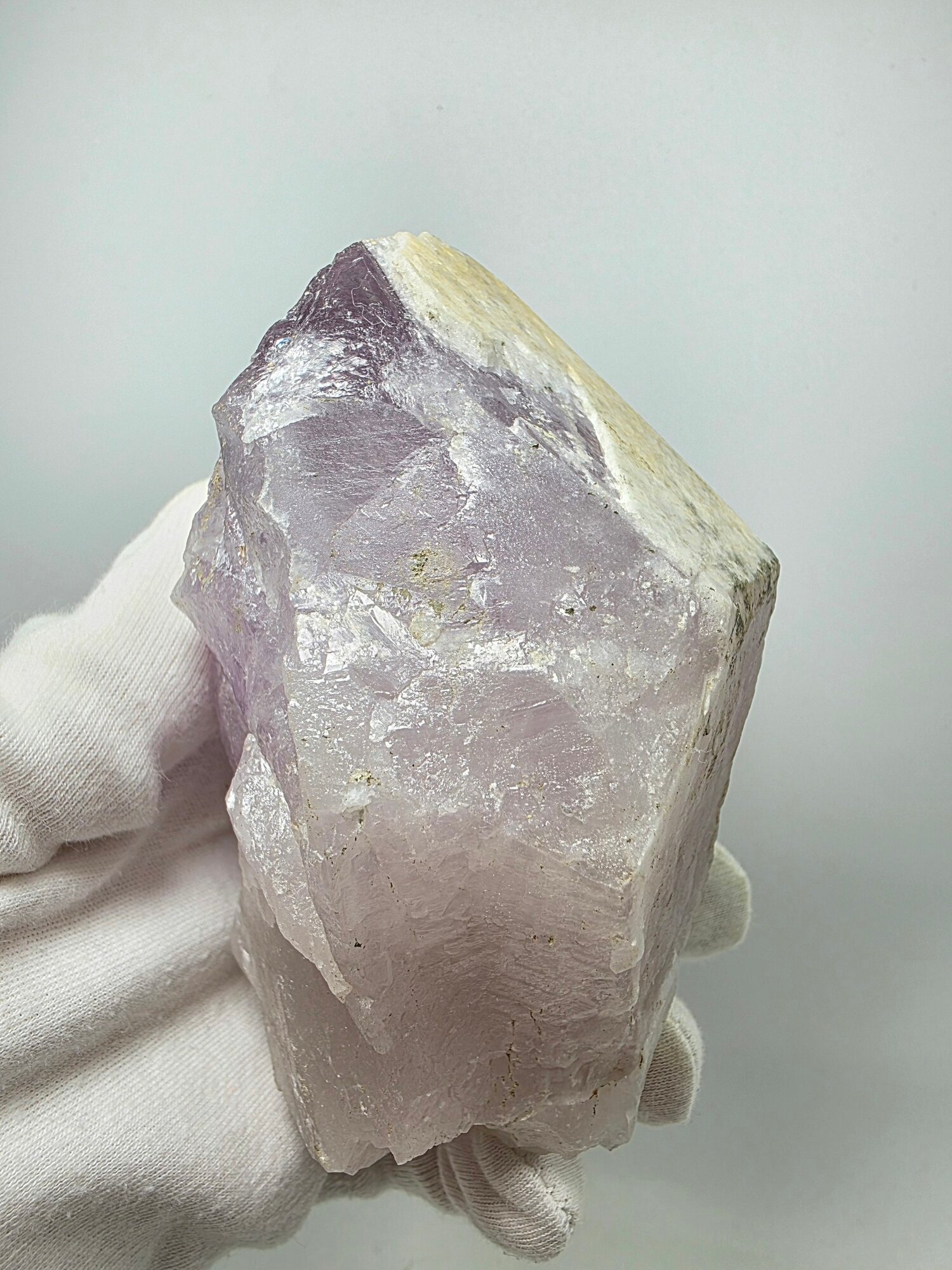 Аметистовый кварц кристалл 115 мм, 633 г.