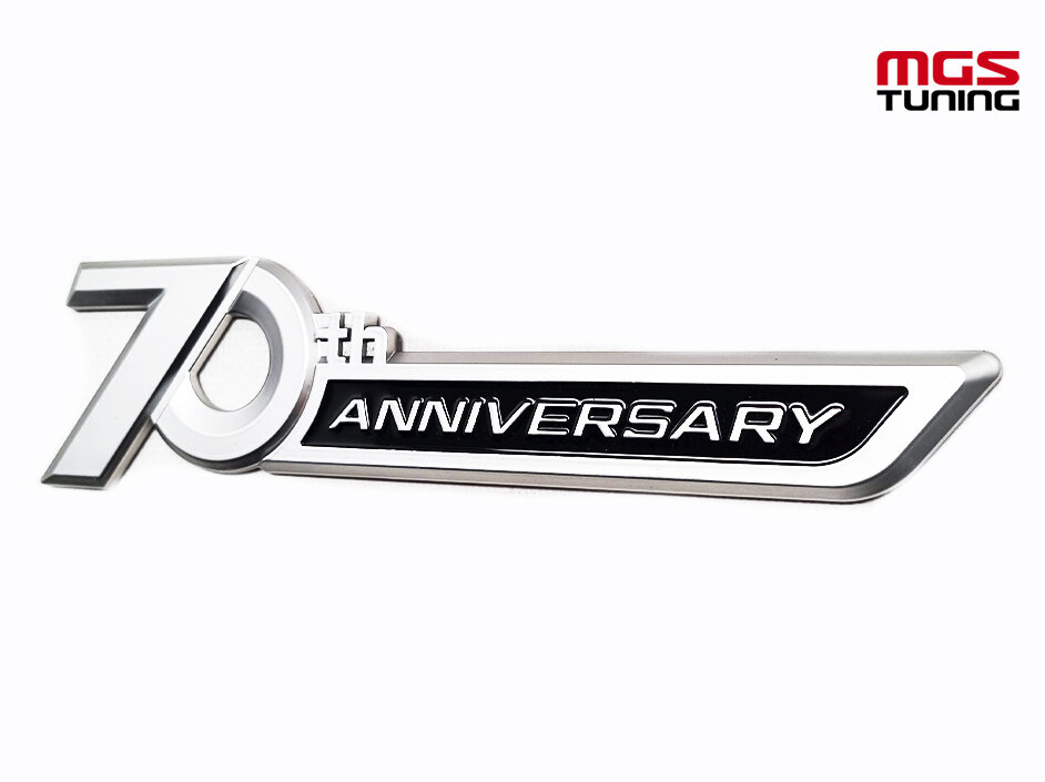 Шильдики на крылья "70th Anniversary" для Toyota Land Cruiser 200, хром — фото 1