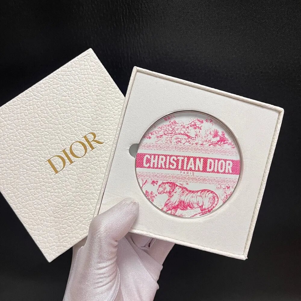 Dior Зеркало карманное, 7 см х 4 см, 1 шт