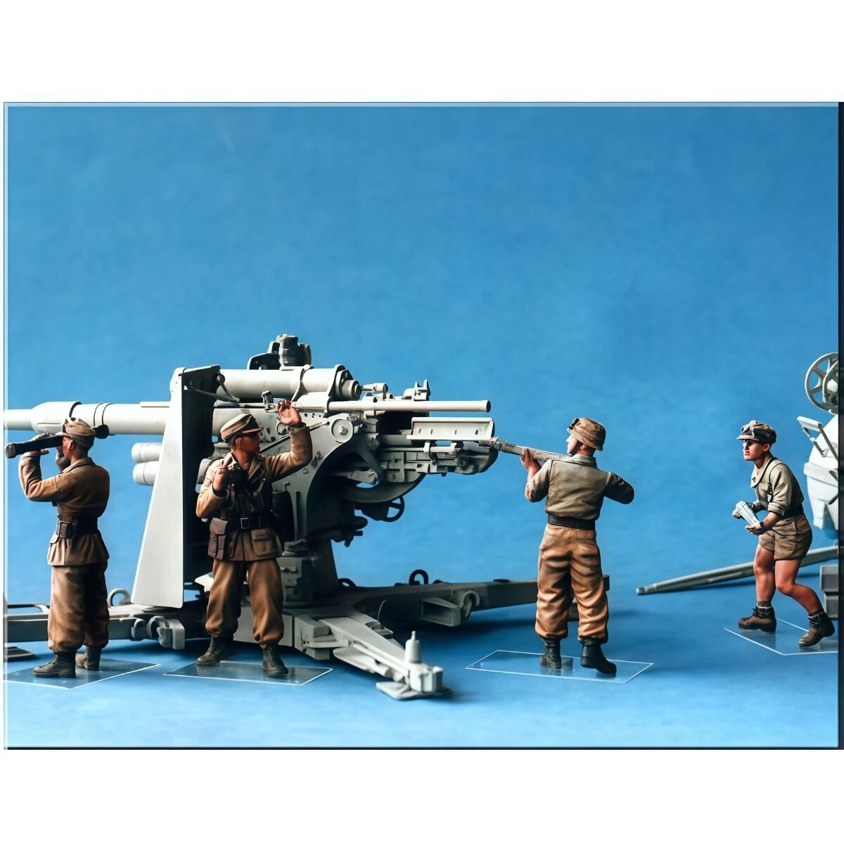 Набор неокрашенных моделей из смолы 1/35, немецкий артиллерийский экипаж Afrika Korps (4 человека) в разобранном и неокрашенном виде GK