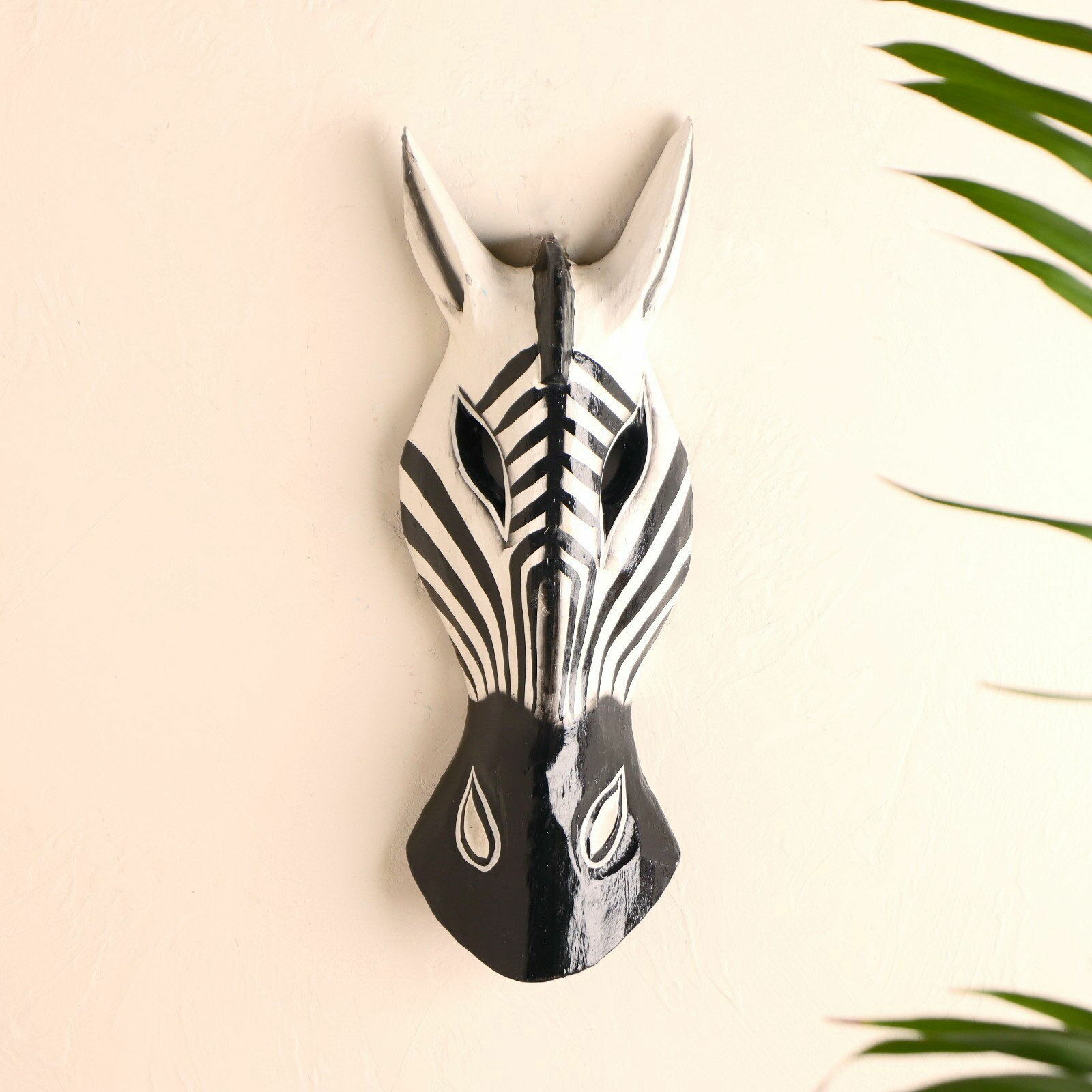 Маска "Зебра", 30x11x4.5 см, дерево, тематика: животный мир, размер упаковки: 4.5 x 30 x 11 см.