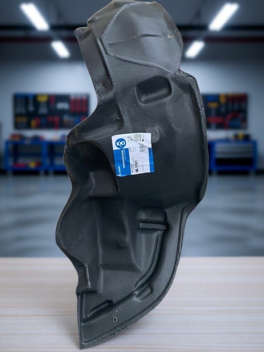 Подкрылок передний левый Honda Civic VI 95-