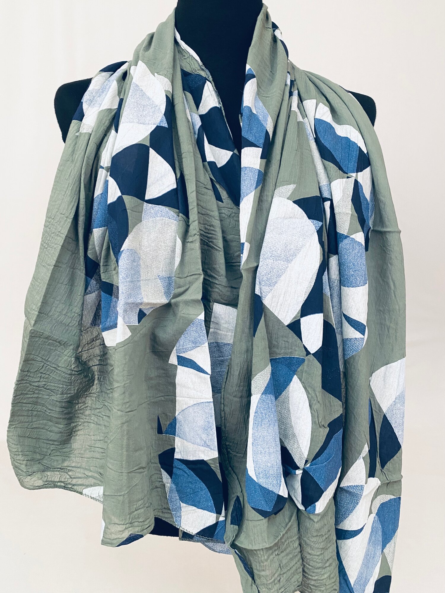 Палантин весна-лето 2026 для женщин