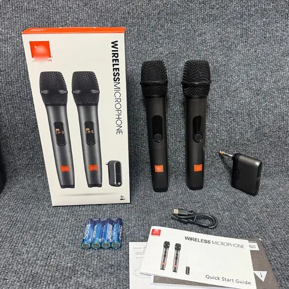 Микрофон для живого вокала Комплект беспроводных микрофонов JBL (2 шт) для караоке и живого вокала, черный JBL Wireless Microphone Set, черный