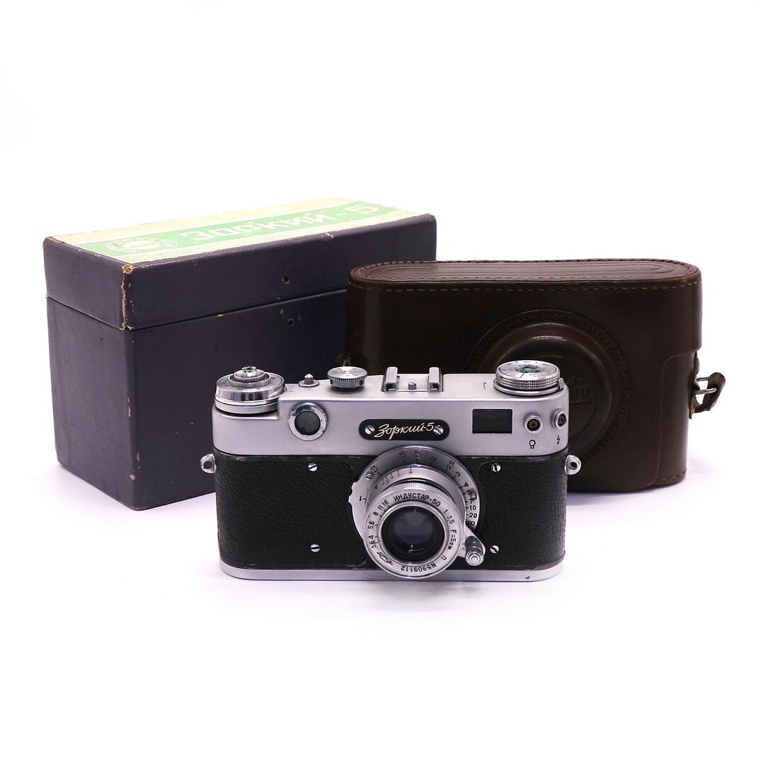 Советский фотоаппарат Зоркий 5 kit в упаковке